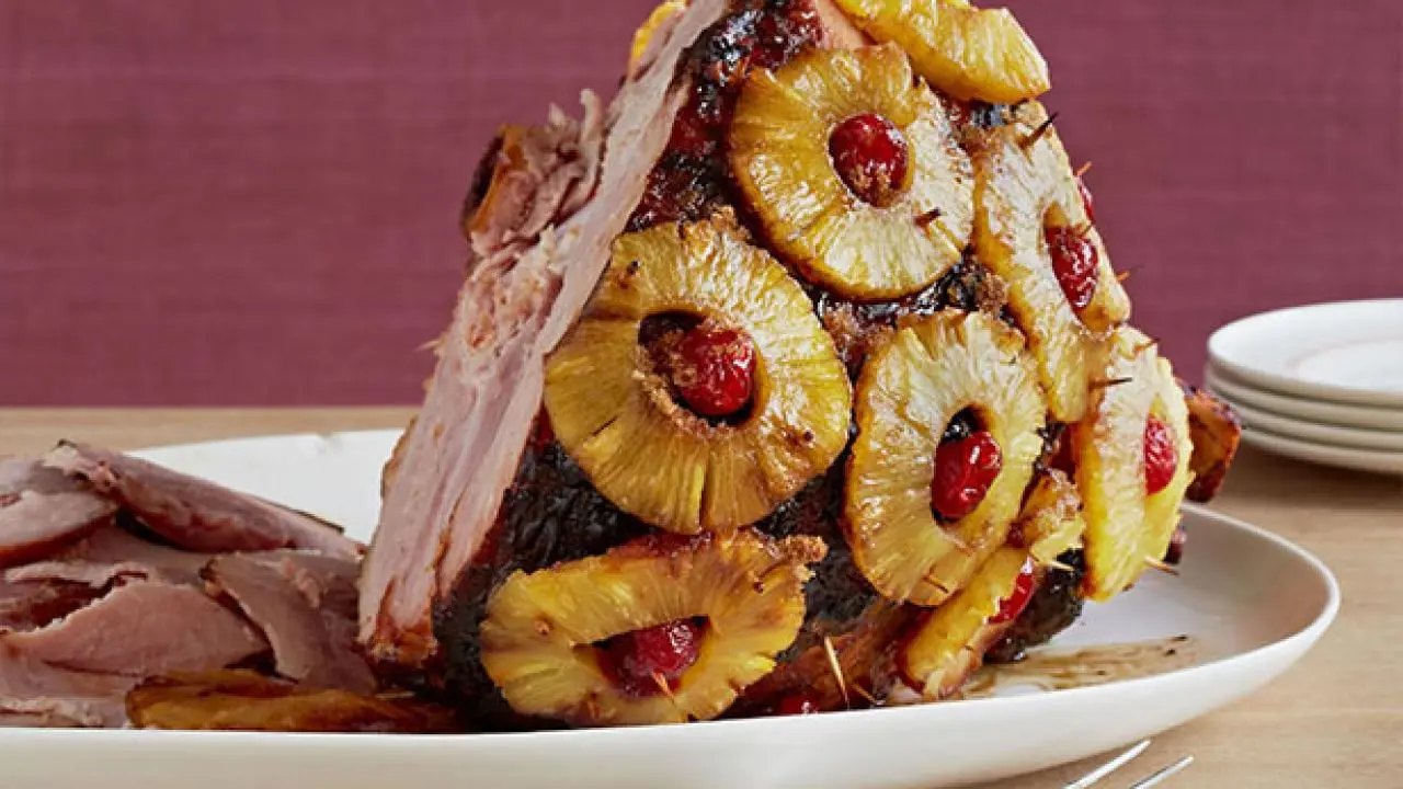 Old Fashioned Glazed Ham Recipe | The Neelys | Food Network