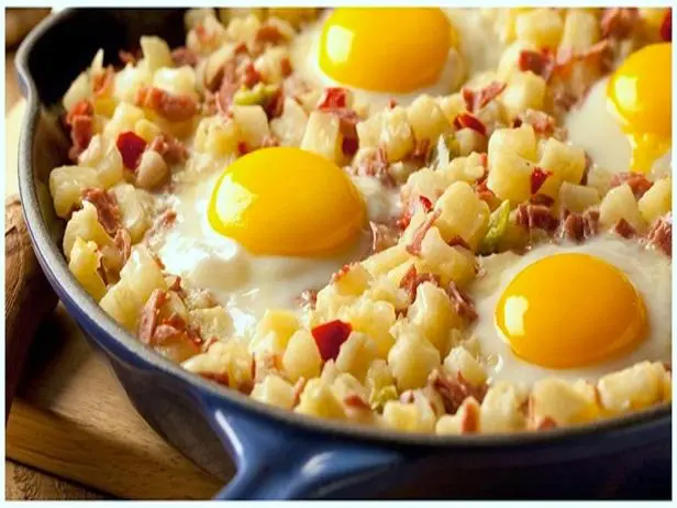 Easy Skillet Corned Beef Hash Recipe | Food Network