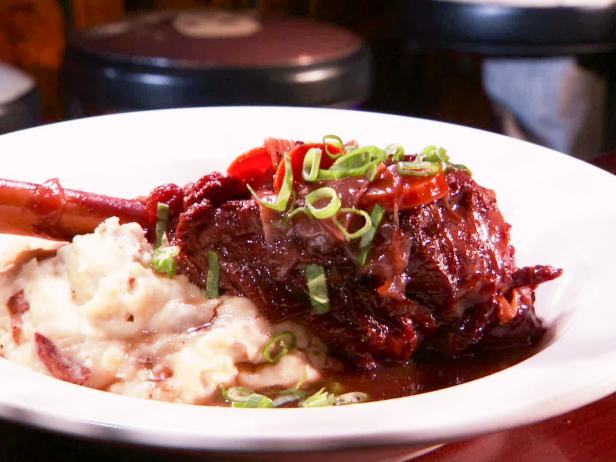 The Rivershack Tavern | Restaurants : Food Network | Food Network