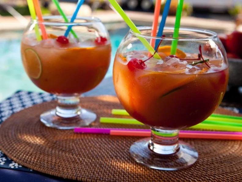 16 Best Big Batch Cocktails | Cocktail Recipes for a Crowd | Food Network