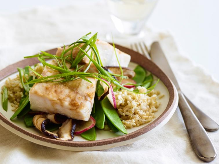 Microwave Ginger-Soy Flounder with Snow Peas Recipe | Food Network ...