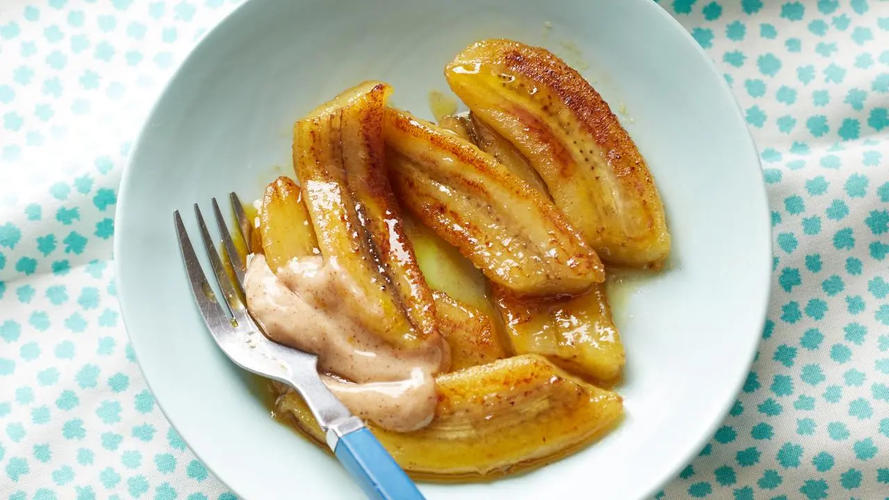 Sauteed Bananas with Tangy Sweet Cream Recipe | Melissa d'Arabian ...