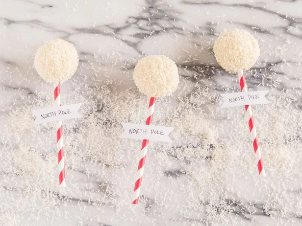 Easy Holiday Cupcake Toppers : Food Network | Food Network