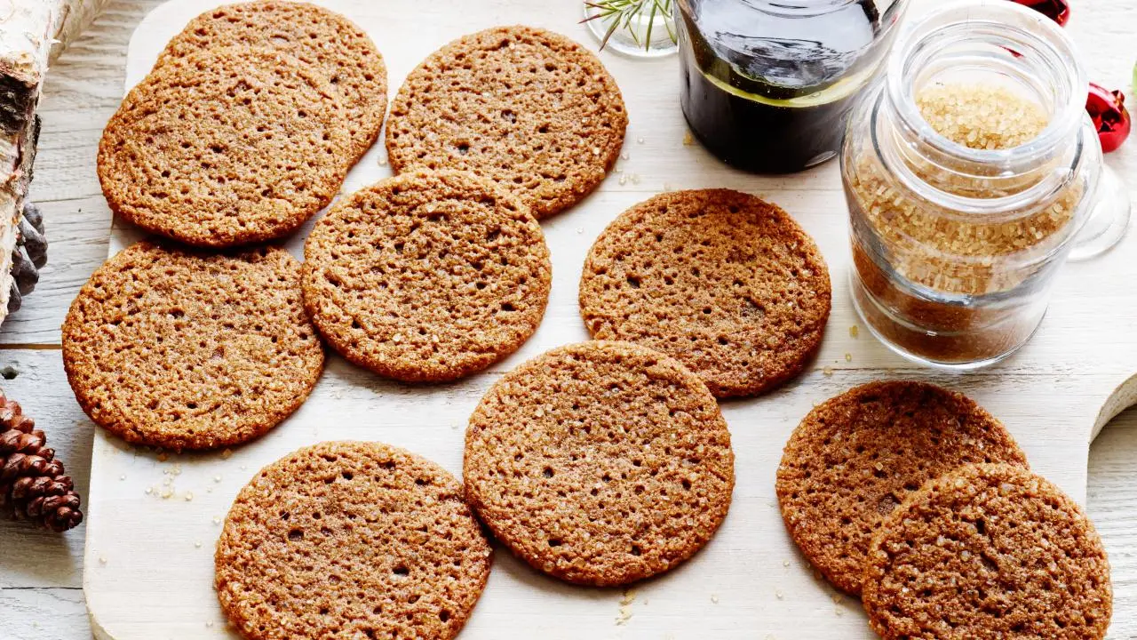 Molasses Cookies Recipe | Anne Burrell | Food Network