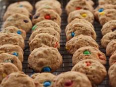 Cousins Campout | The Pioneer Woman | Food Network