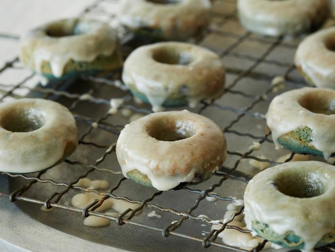 Blueberry Cake Doughnuts Recipe | Duff Goldman | Food Network