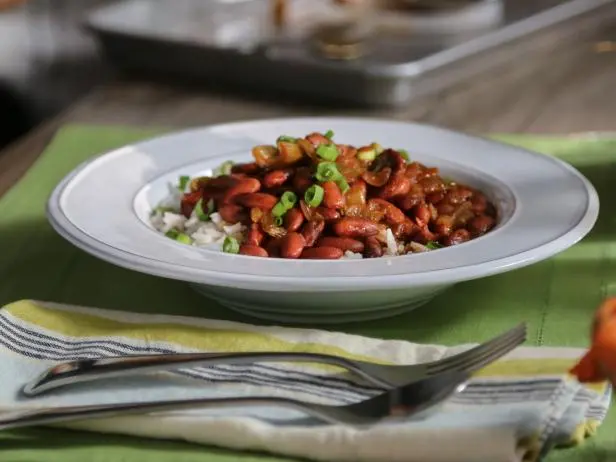 Slow Cooker Red Beans and Rice Recipe | Valerie Bertinelli | Food Network