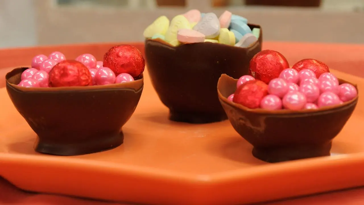 Chocolate Balloon Bowls Recipe | Food Network