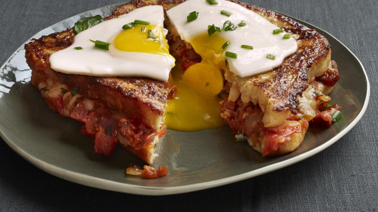 French Toast And Bacon Breakfast