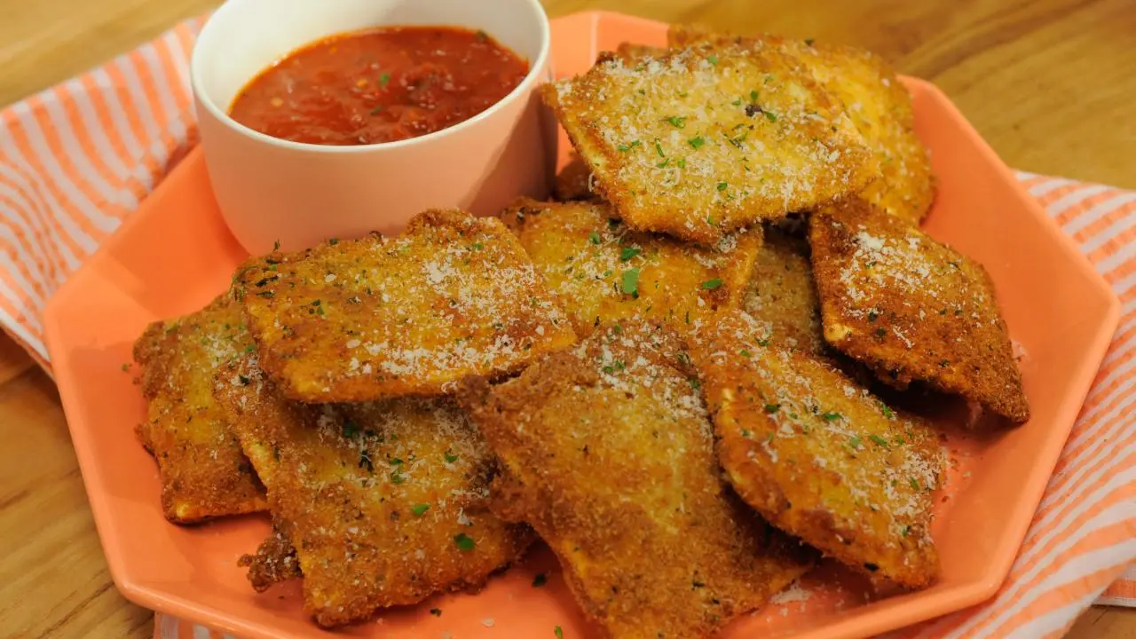 Toasted Ravioli Recipe | Jeff Mauro | Food Network