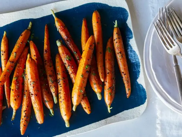 Honey-Roasted Carrots with Sesame Seeds Recipe | Food Network