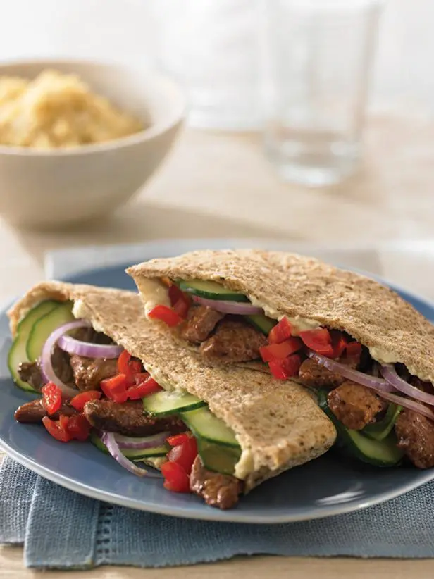 Greek-Style Beef Pita Recipe | Food Network
