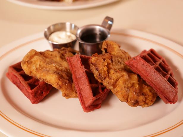 The Normal Diner : Food Network | Restaurants : Food Network | Food Network