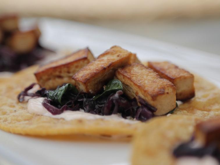 Flavorful Tofu Tostada Recipe | Daphne Brogdon | Food Network