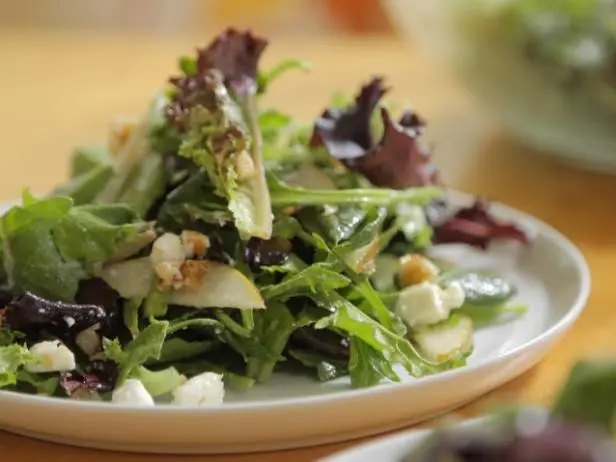 Farmers' Market Salad Recipe | Daphne Brogdon | Food Network