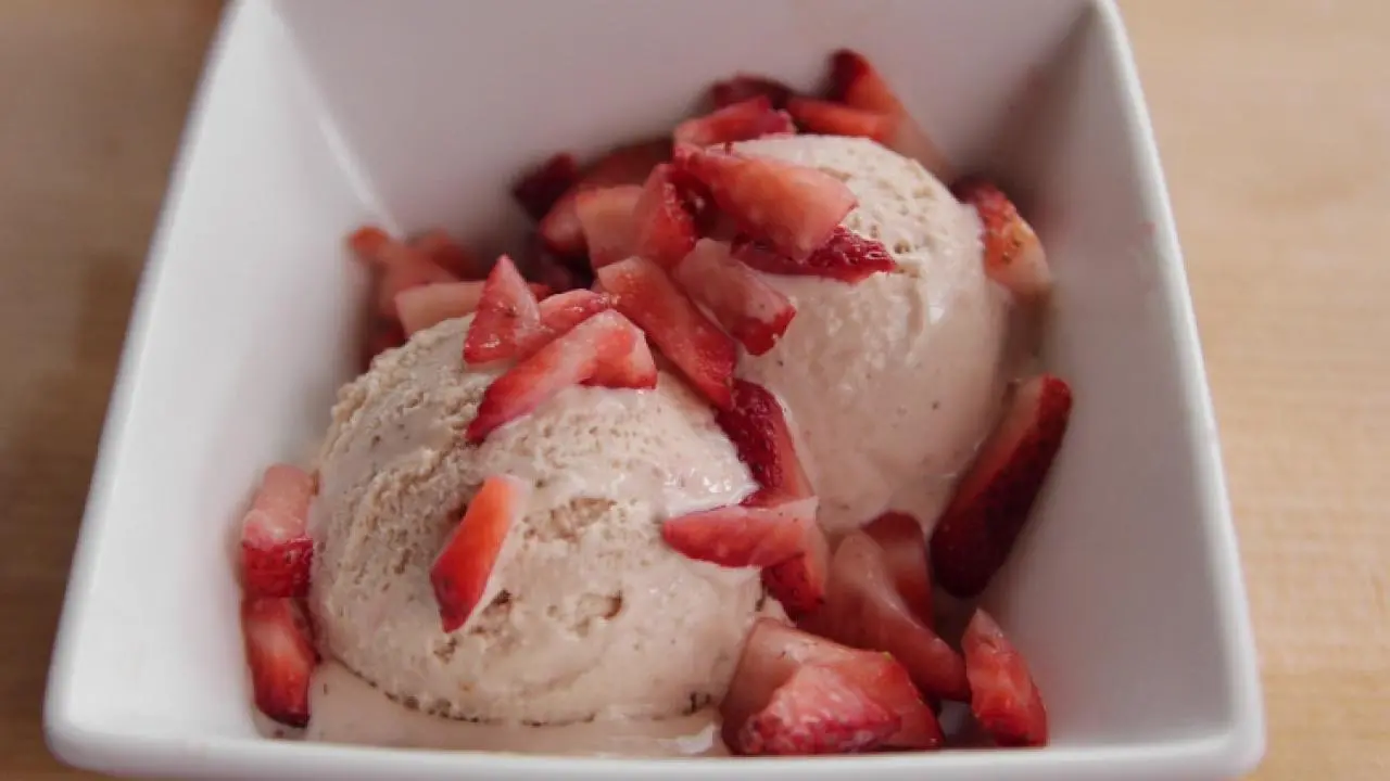 Strawberry Ice Cream Recipe | Ree Drummond | Food Network