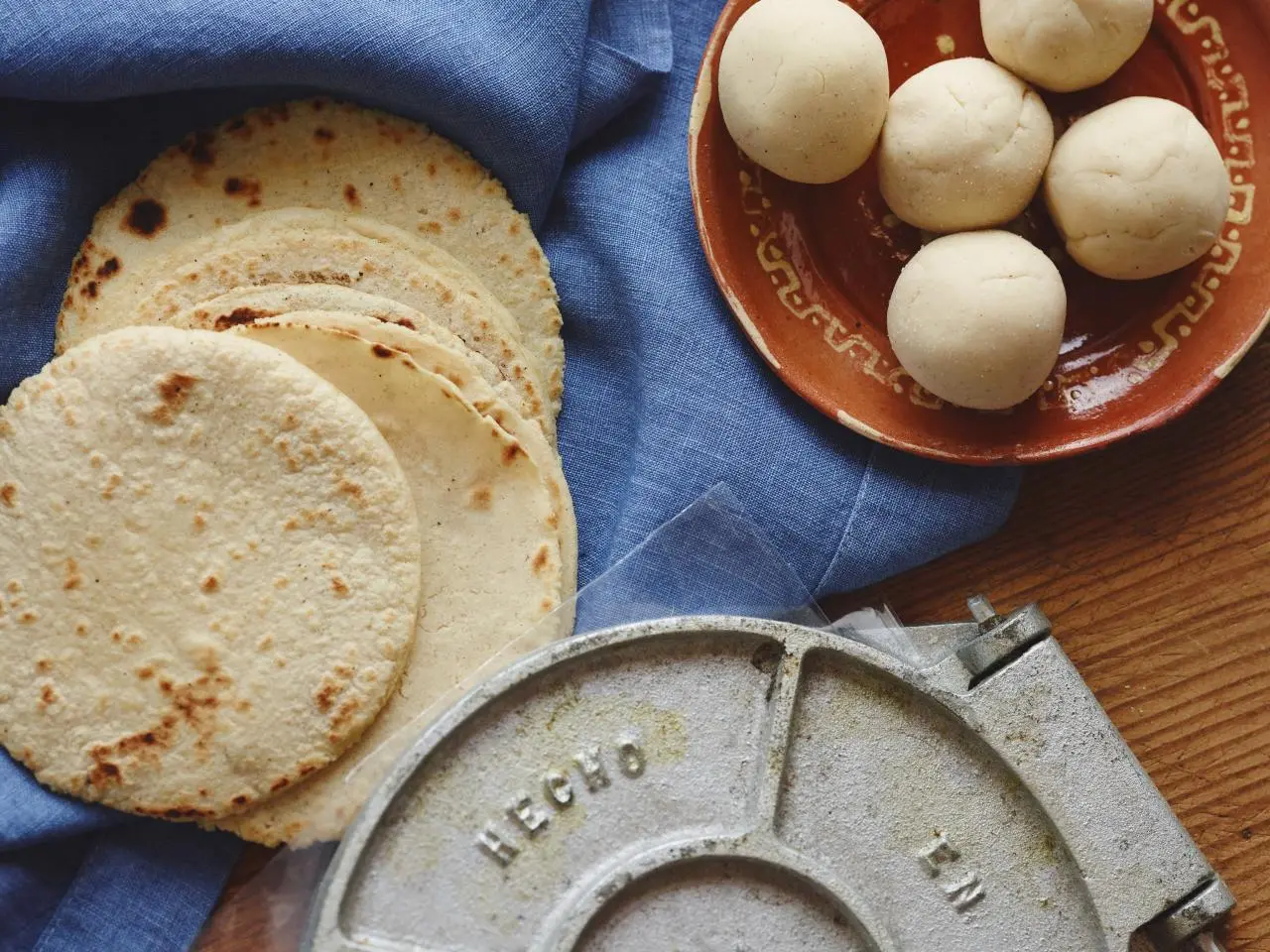 how to cook raw corn tortillas