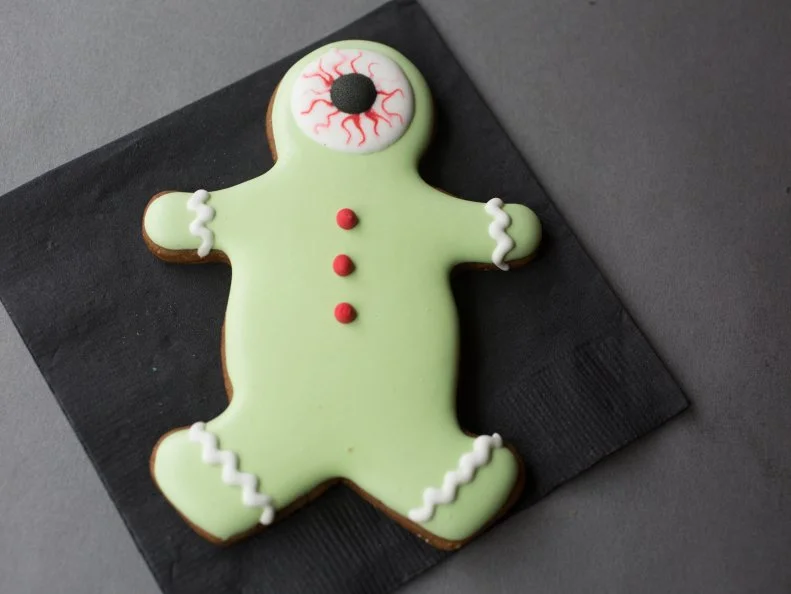 Halloween Gingerbread Ghouls : Food Network | Food Network