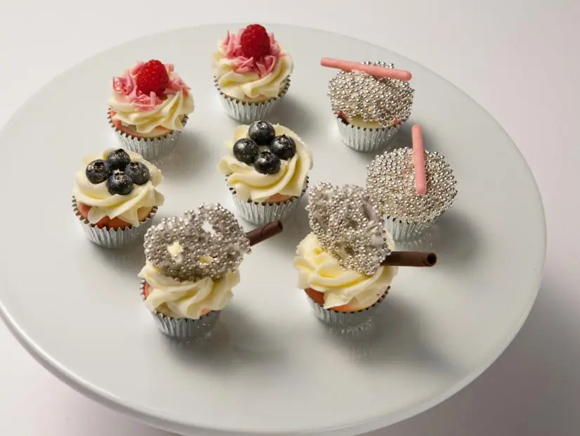 Mini Pink Swirled Cheesecake Brownies Recipe | Food Network