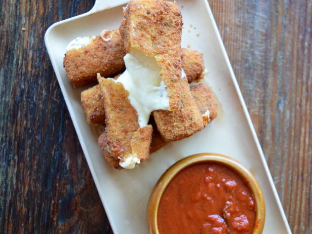 Roots Pizza | Restaurants : Food Network | Food Network