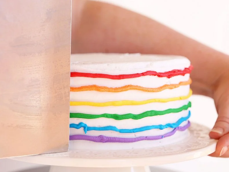 How to Make a Stunning Rainbow Cake with Gold Ombre Layers : Food ...