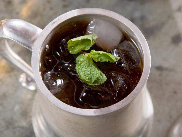 Sparkling Stone Fence Cocktail Recipe | Nancy Fuller | Food Network