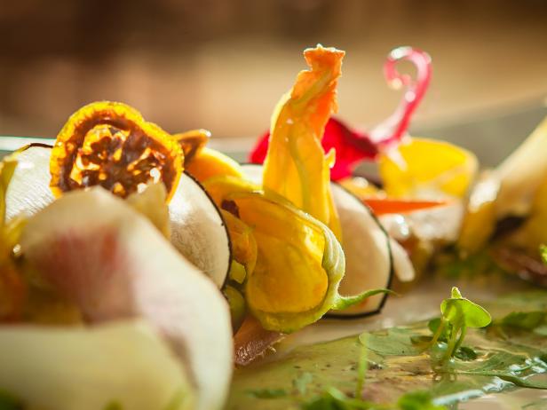 Elizabeth's Gone Raw | Restaurants : Food Network | Food Network