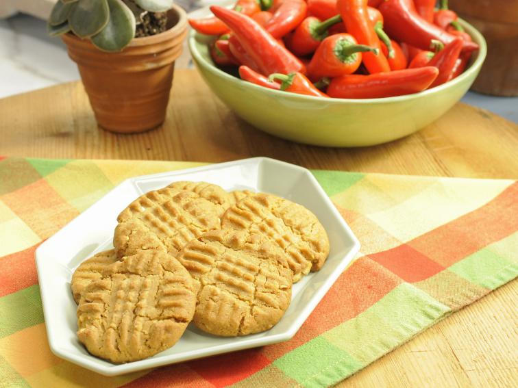 Crunchy Peanut Pepper Cookies Recipe | Samantha Seneviratne | Food Network