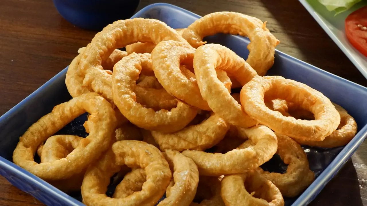 Mom's Onion Rings Recipe | Food Network