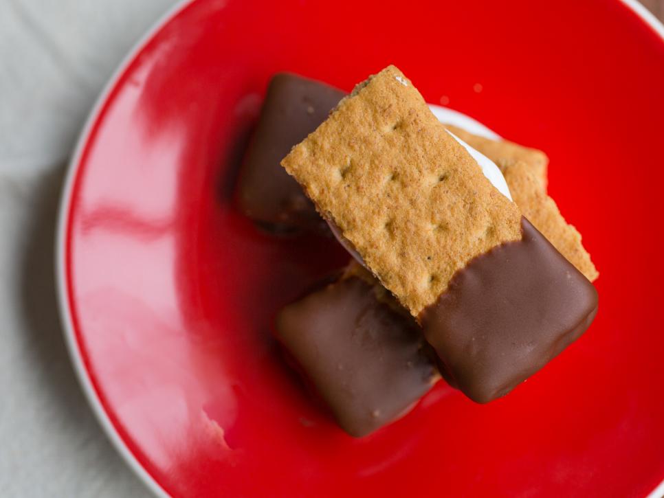 10 Tiny Snacks That Won't Ruin Your Kids' Dinner : Food Network ...