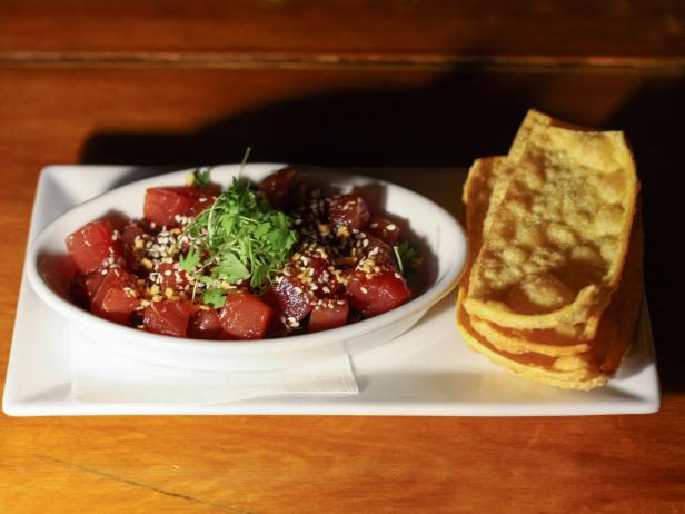 Lobo Fell’s Point | Restaurants : Food Network | Food Network