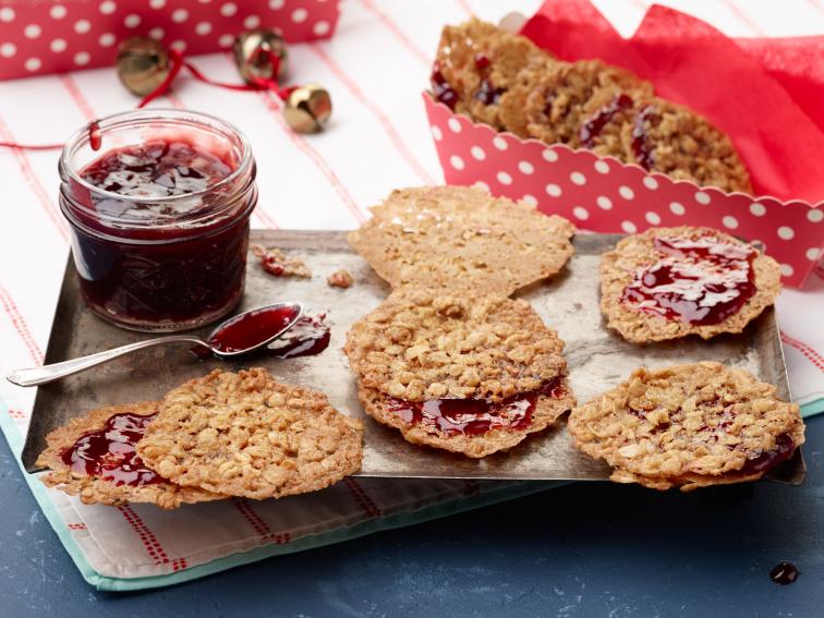 Raspberry and Oatmeal Sandwich Lattice Cookies Recipe : Food Network ...