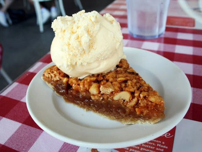 The Best Food to Eat in Virginia : Food Network | Food Network