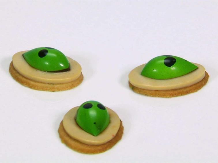 Alien Cookie Surprise Recipe | Food Network