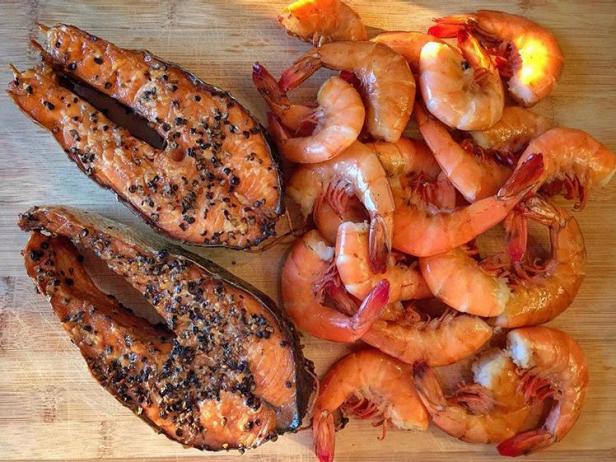 Calumet Fisheries | Restaurants : Food Network | Food Network