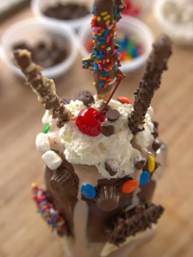 Crazy Chocolate Shakes Recipe | Ree Drummond | Food Network