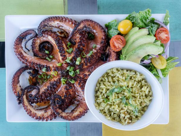 El Berraco | Restaurants : Food Network | Food Network