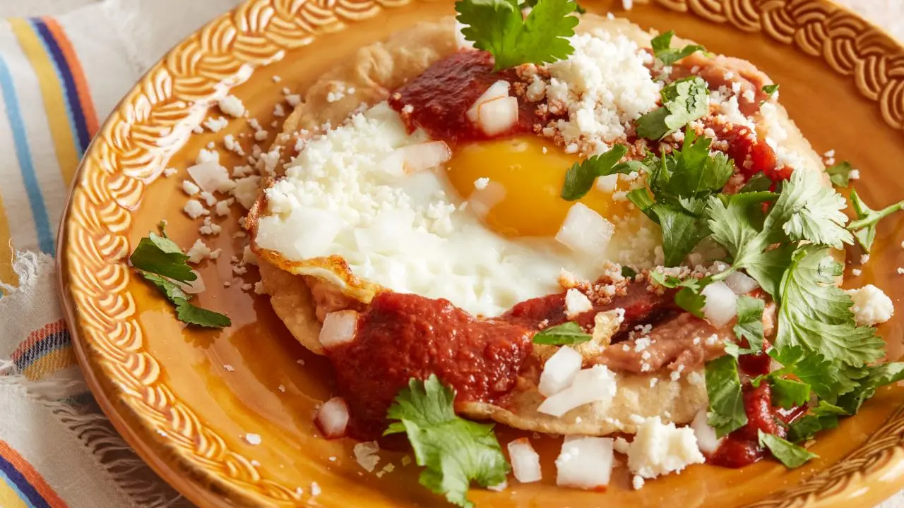 Authentic Huevos Rancheros Mexican Huevos Rancheros Recipe With