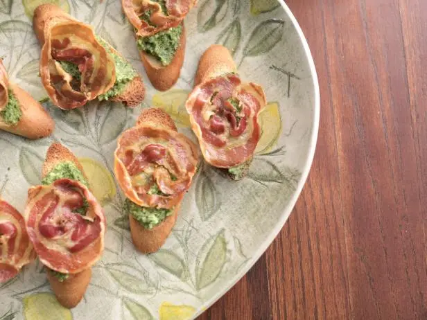 Crispy Pancetta Crostini with Arugula-Lemon Pesto Recipe | Valerie ...