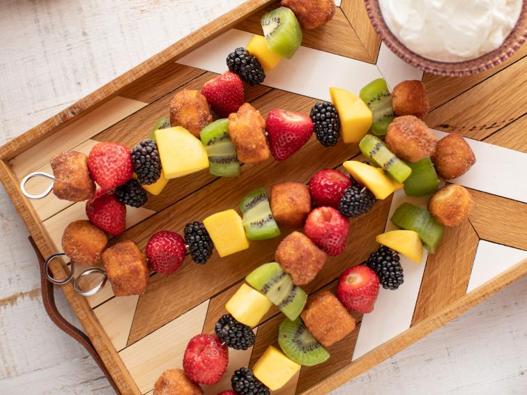 Sweet Breakfast Kabobs with Honey-Yogurt Dipping Sauce Recipe | Ree ...