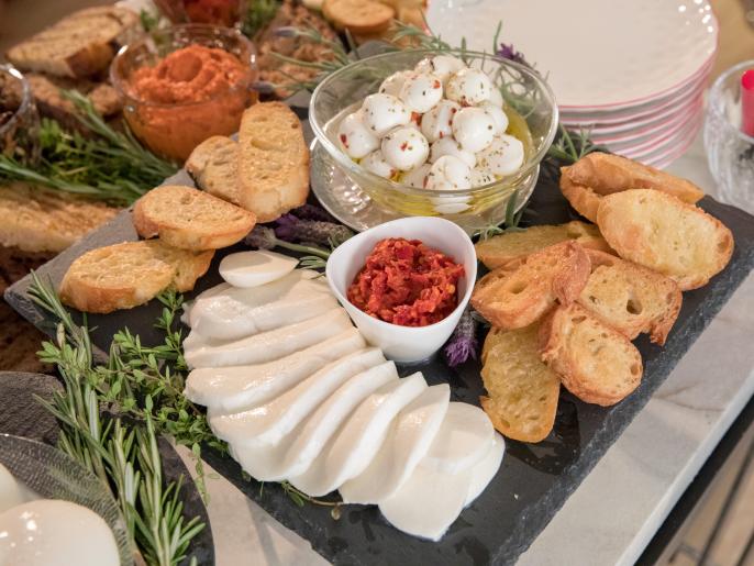 Mozzarella Bar Recipe | Giada De Laurentiis | Food Network