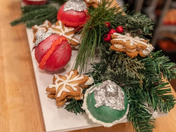 Delicious Desserts from Holiday Baking Championship | Food Network
