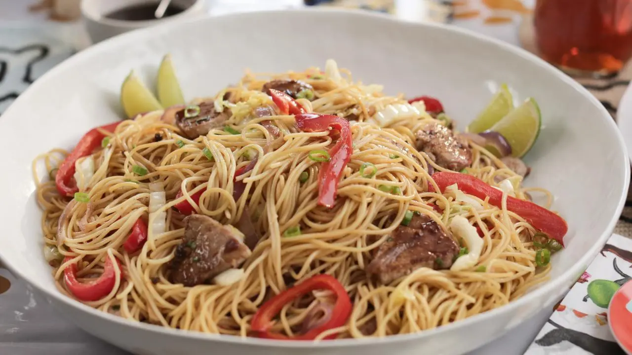 Bami Goreng Recipe | Valerie Bertinelli | Food Network