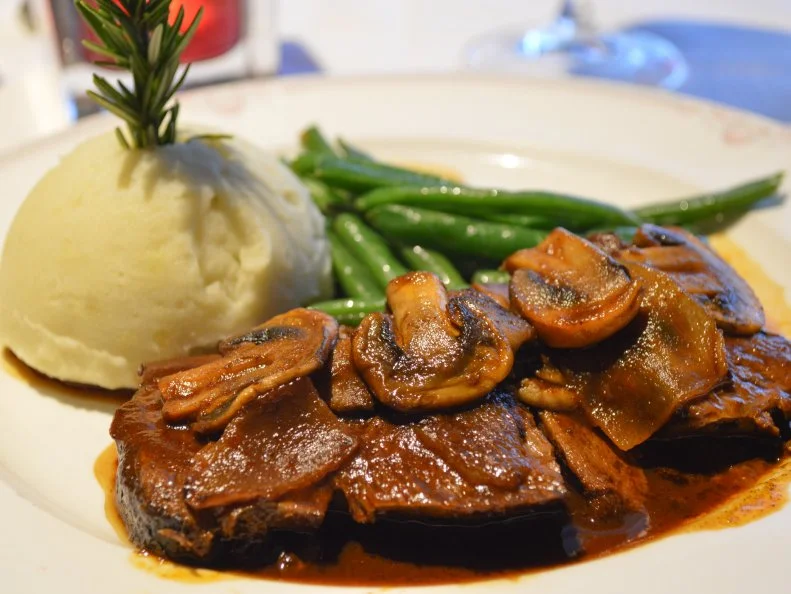 19 Best Restaurants in Topeka, Kansas | Food Network