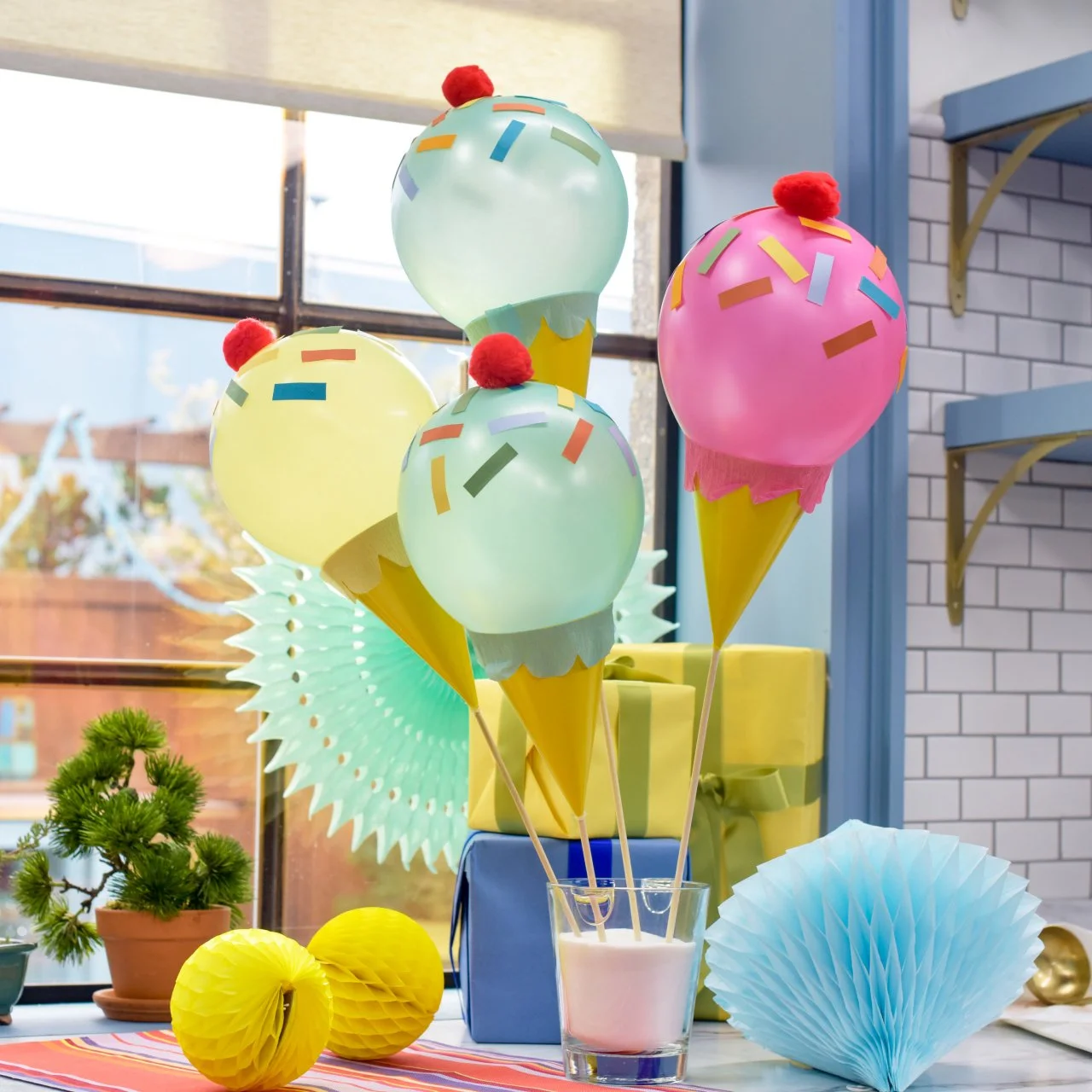 Ice Cream Shaped Balloons