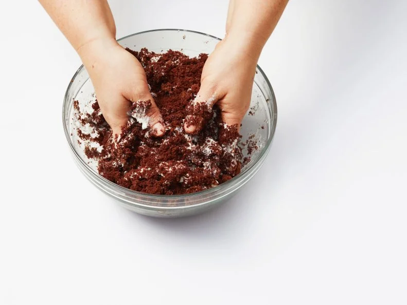 How to Make Fried Chicken Cake Pops : Food Network | Food Network