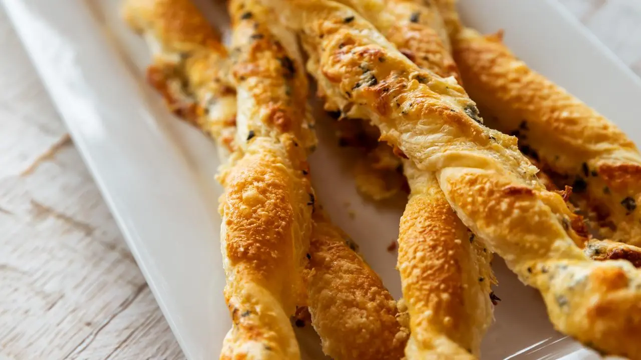 Italian Cheese Sticks Recipe | Ree Drummond | Food Network