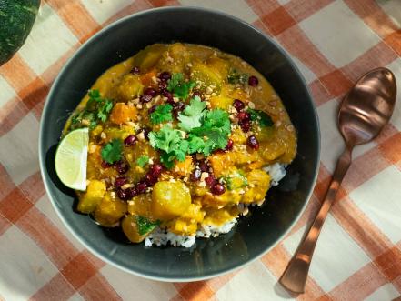 Kabocha Squash Red Curry Recipe | Geoffrey Zakarian | Food Network