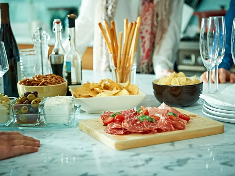 How to Prevent and Cure Hangovers, According to Nutritionists | Food ...