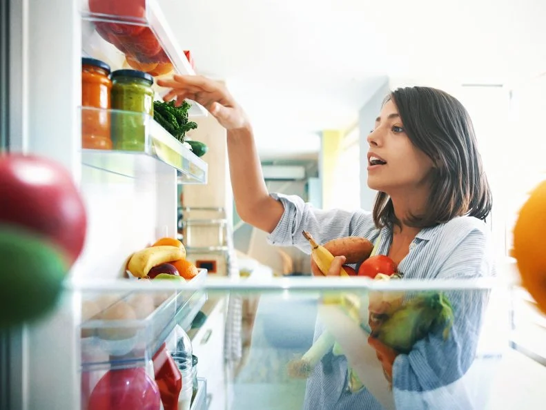 How Dietitians Eat Healthy On Weekends : Food Network | Food Network